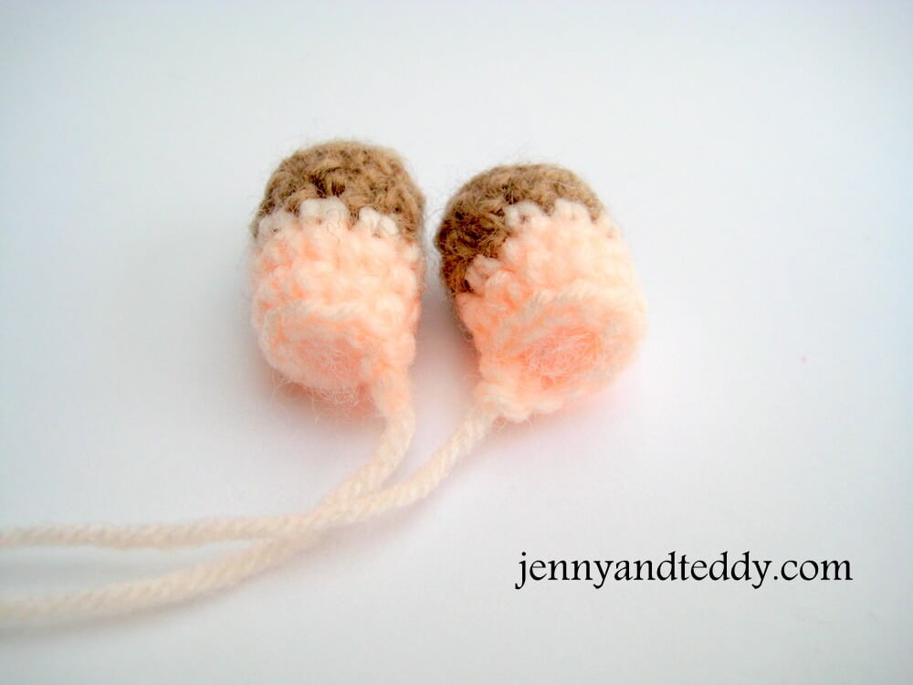 Easy crochet pig pattern Jenny & Teddy
