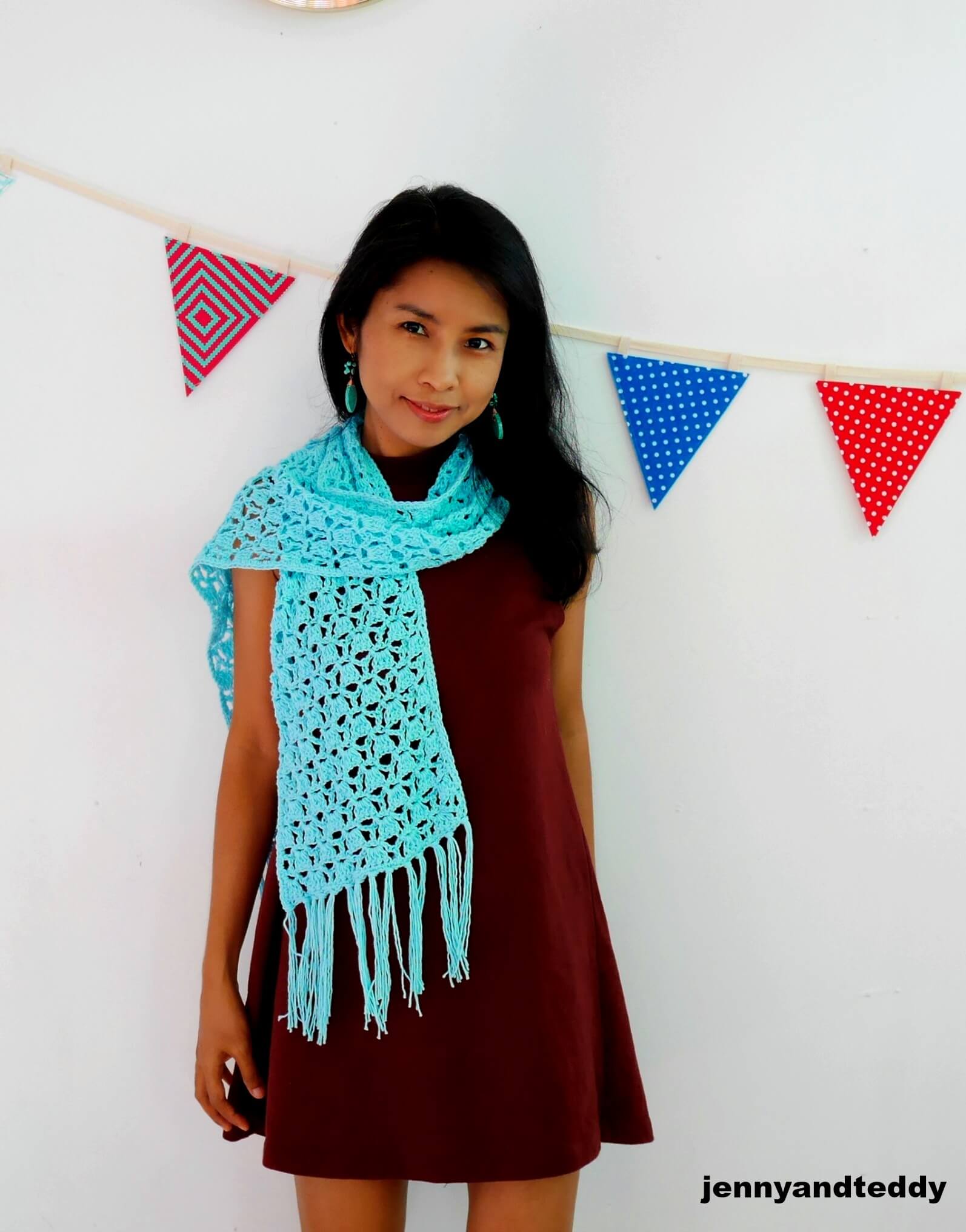Easy crochet fancy stitch lace scarf free pattern.